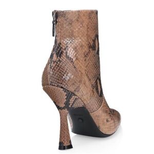 Stuart Weitzman | Shoes | Stuart Weitzman Brown Snake Print Heeled ...
